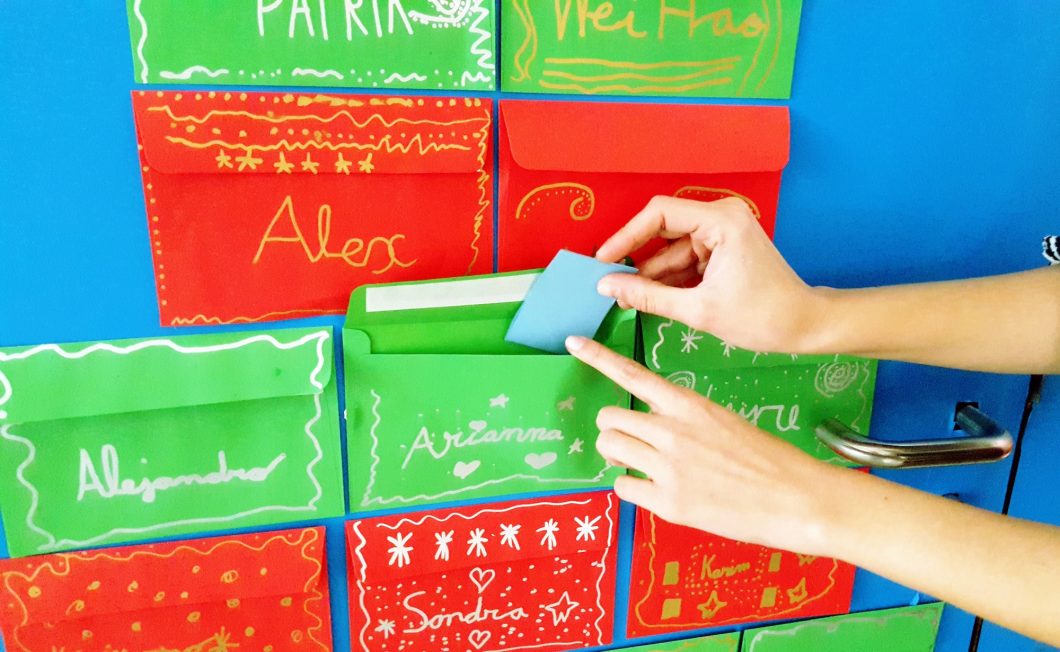 Decoración navideña de la puerta del aula - Una Pizca de Educación ...